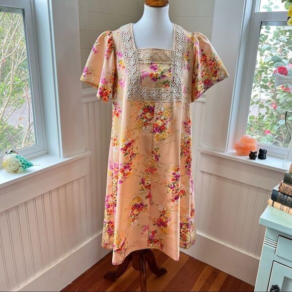 Vintage | Dresses | Vintage House Dress 95s Peachy Orange Floral ...
